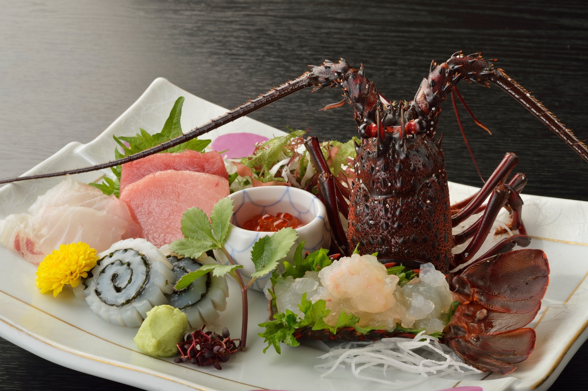 美味しさの旬を迎える、伊勢海老漁解禁！｜新着情報 | 里山の別邸 下田セントラルホテル【公式】 伊豆下田の温泉宿